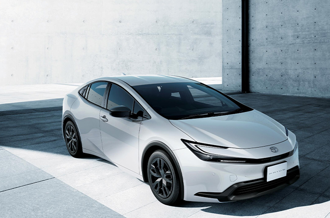 プリウス法人向けのXグレードとは？Uグレードとの違いも｜KINTO